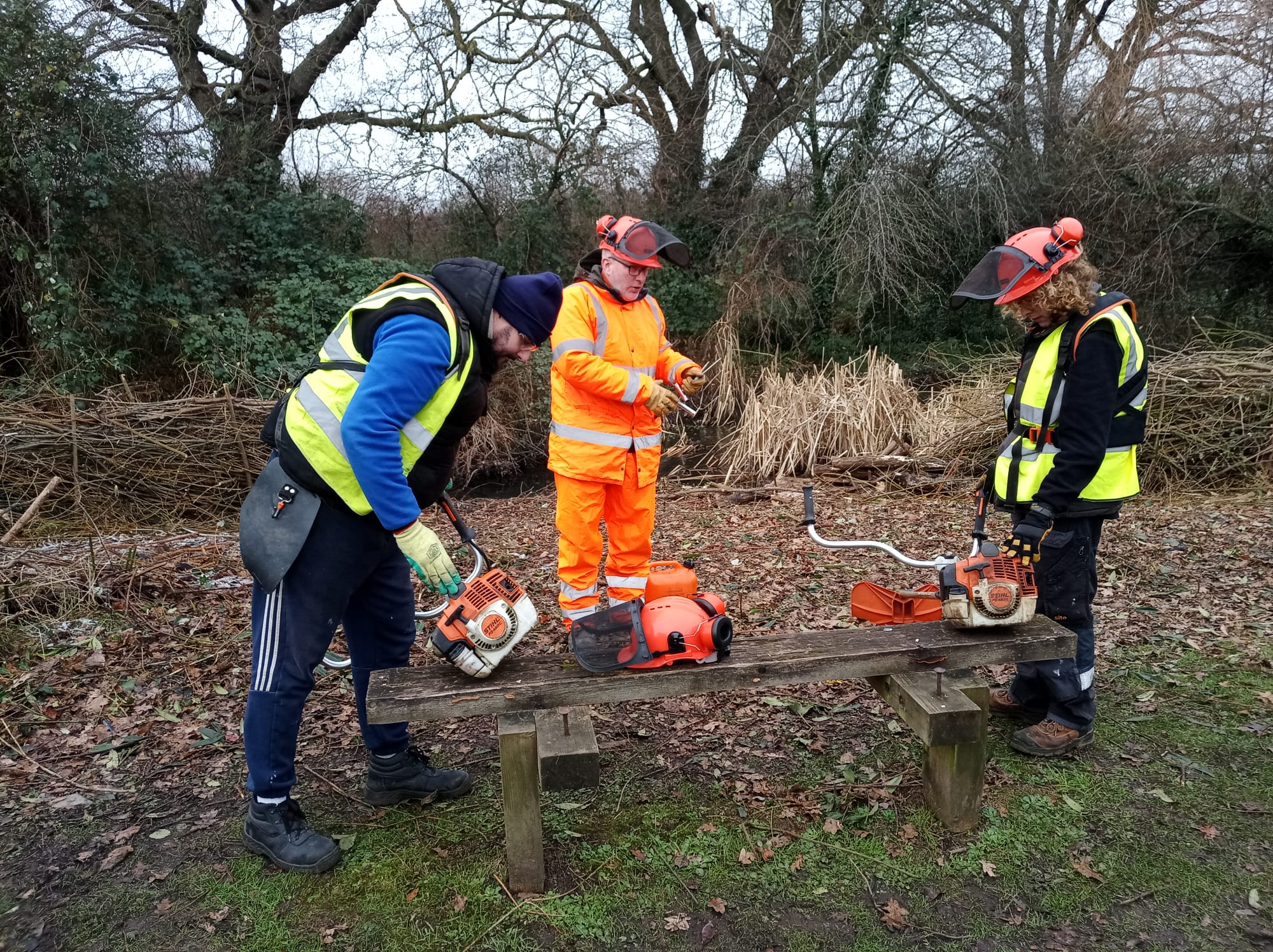 Green Skills Team Work In Deerwood Park in Slough in Partnership with ...